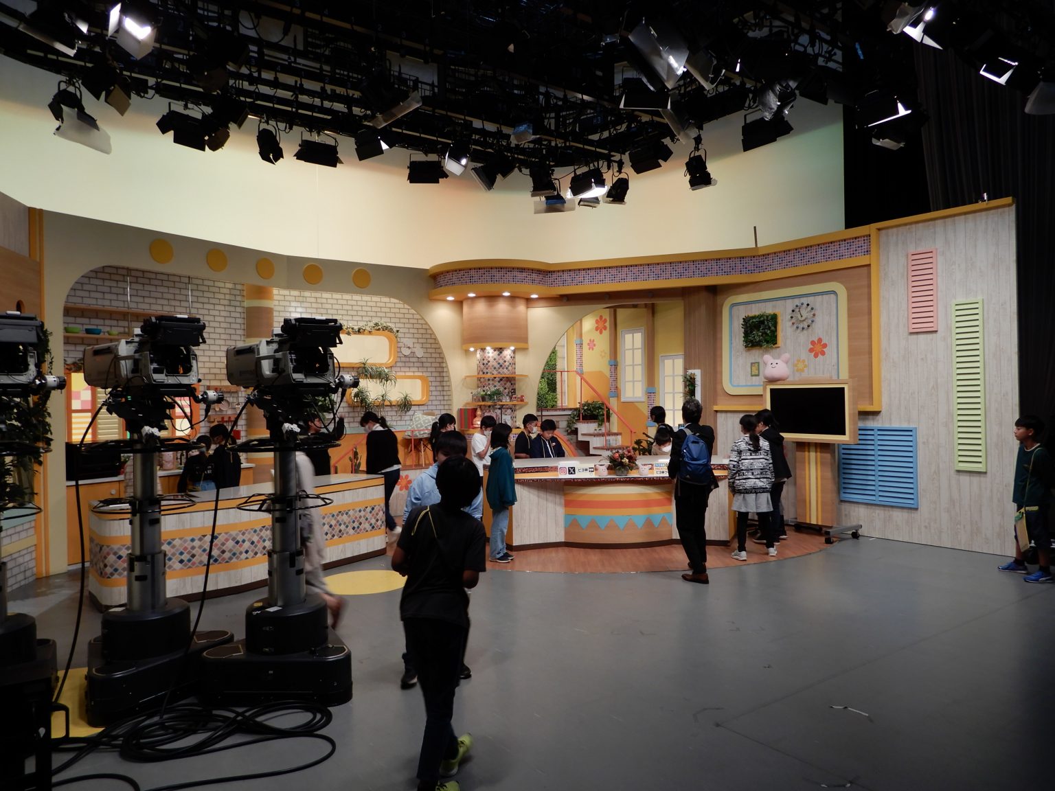 山形メディアタワー 社会科見学 - YBC 山形放送